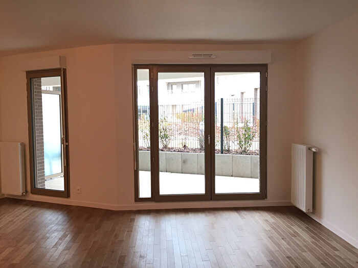 Saint-Cyr-l'École, Fontaine Saint-Martin : Appartement 2 pièces à louer