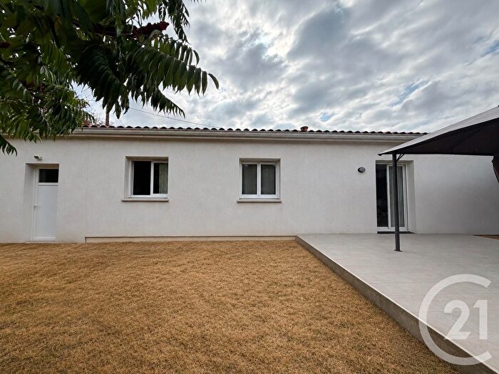 Maison 4 pièces à louer à Arthès