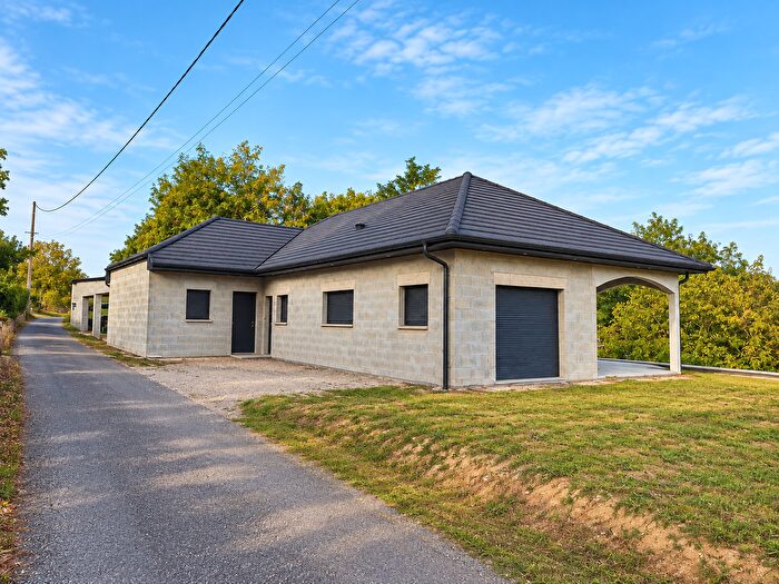 Maison 4 pièces à vendre à Chazey-Bons