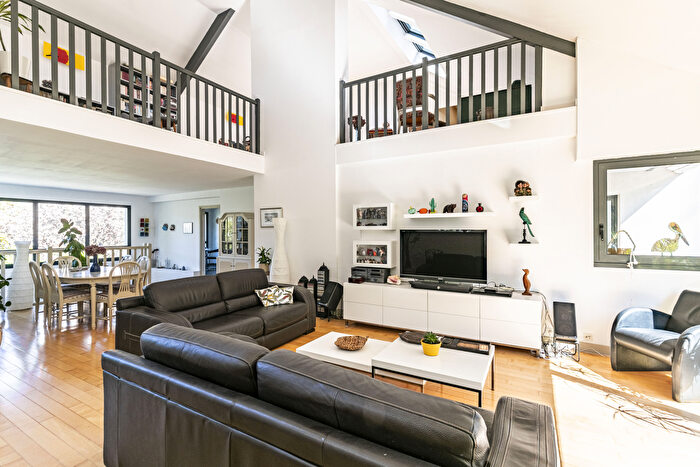 L'Étang-la-Ville : Maison 7 pièces à vendre