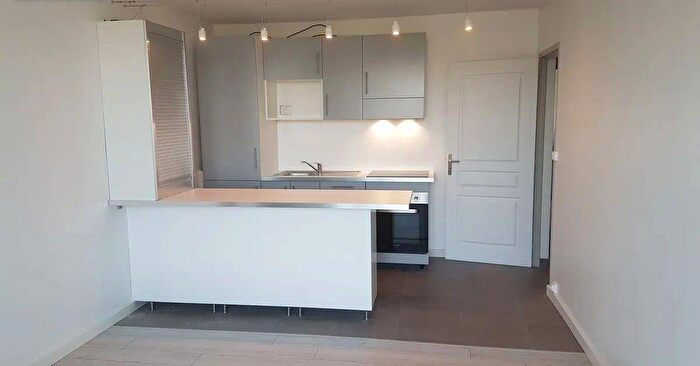 Appartement à louer - Saint-Germain-en-Laye - 3 pièces - 2 chambres