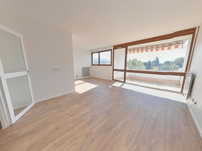 Appartement à vendre - Échirolles, Centre-ville - 5 pièces - 4 chambres