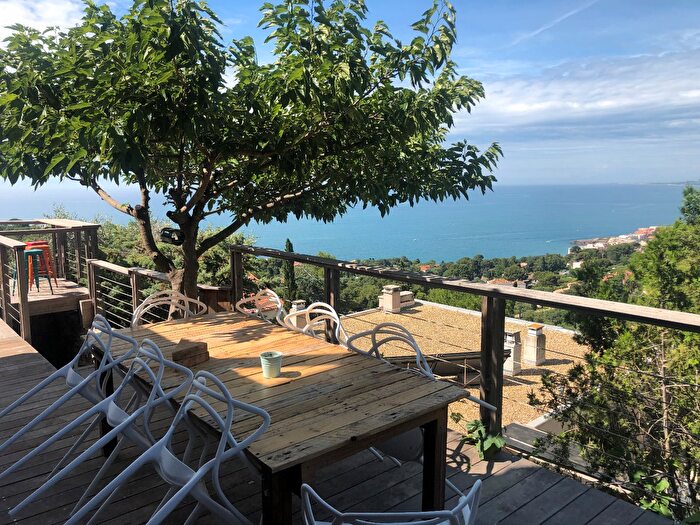 Appartement à vendre - Sète, Saint-Clair - 5 pièces - 4 chambres