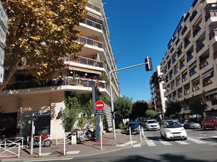 Fontmerle, Antibes - Appartement 1 pièce à louer