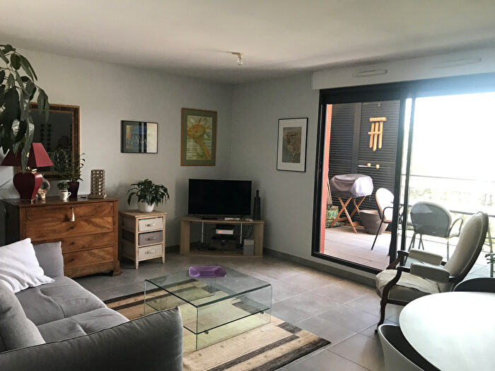 Appartement à louer - Bagnols-sur-Cèze, Bourgneuf - 3 pièces - 2 chambres