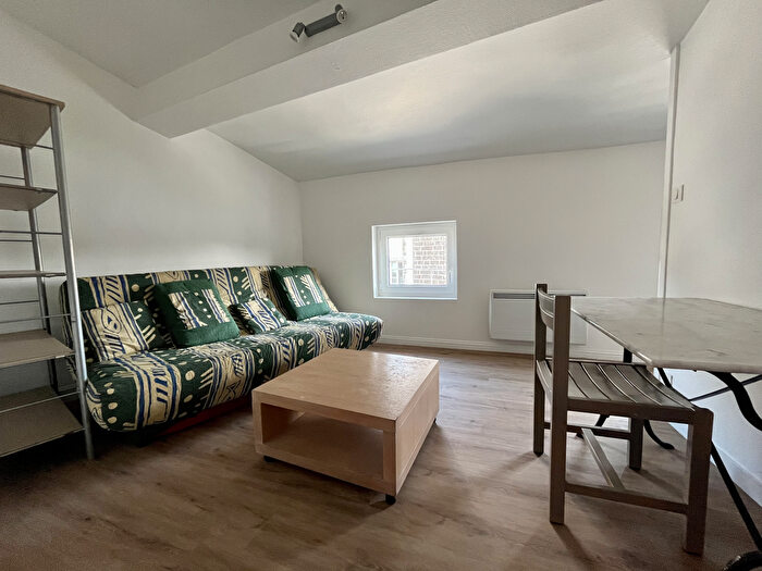 Appartement à louer - Clermont-Ferrand, Delille, Cathédrale, La Gare - 2 pièces - 1 chambre