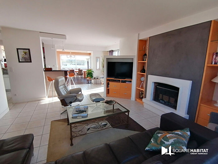 Maison à vendre - Cholet, Le Puy Saint-Bonnet - 6 pièces - 4 chambres