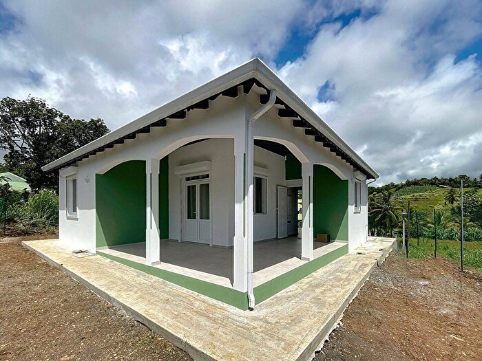 Maison 3 pièces à Goyave, à louer