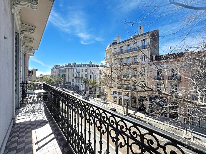 Cannes, Carnot : Appartement 4 pièces à vendre