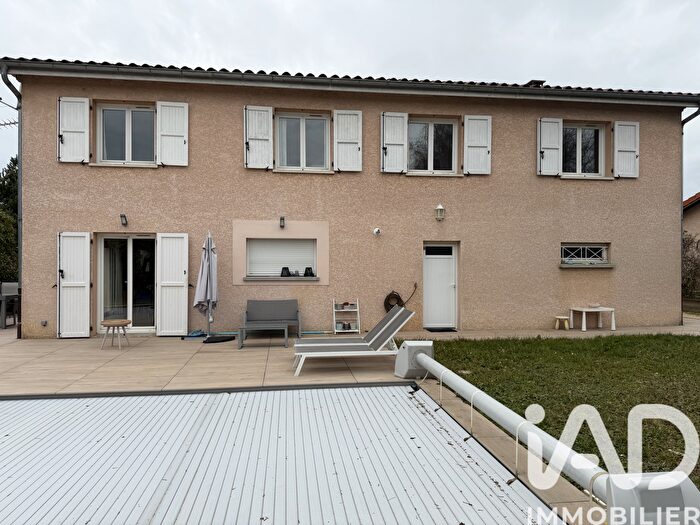 Maison à vendre - Chassieu - 6 pièces - 4 chambres