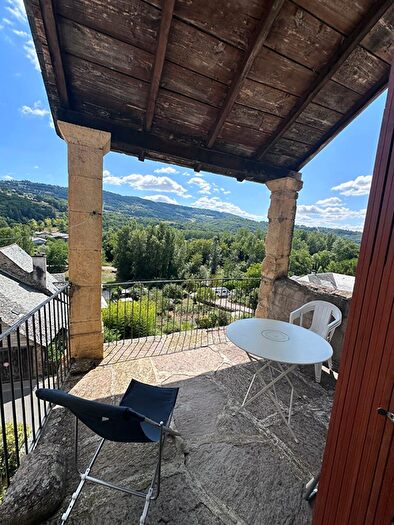 Maison à vendre - Saint-Côme-dOlt - 9 pièces - 6 chambres