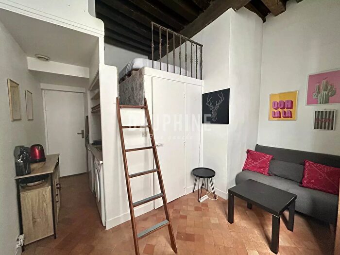 Appartement à louer - Paris e , Saint-Michel, Monnaie - 1 pièce
