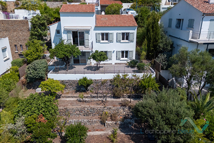 Maison à vendre - Hyères, Pyanet - 6 pièces - 3 chambres