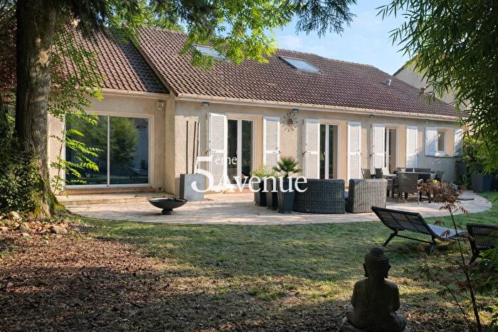 Maison à vendre - Le Plessis-Trévise, Saint-Antoine - 6 pièces - 3 chambres