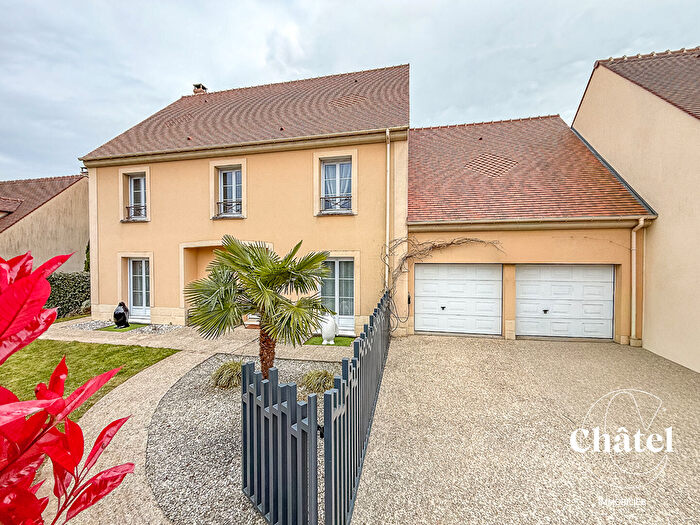 Maison à vendre - La Chapelle-en-Serval - 10 pièces - 7 chambres