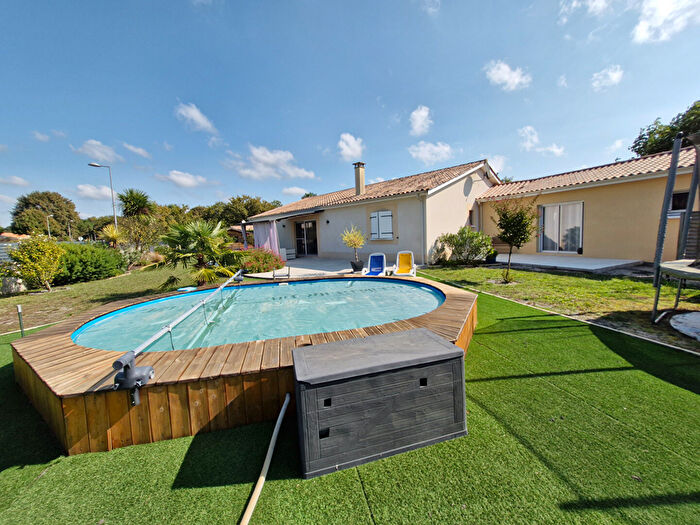 Maison à vendre - Belin-Béliet - 8 pièces - 4 chambres