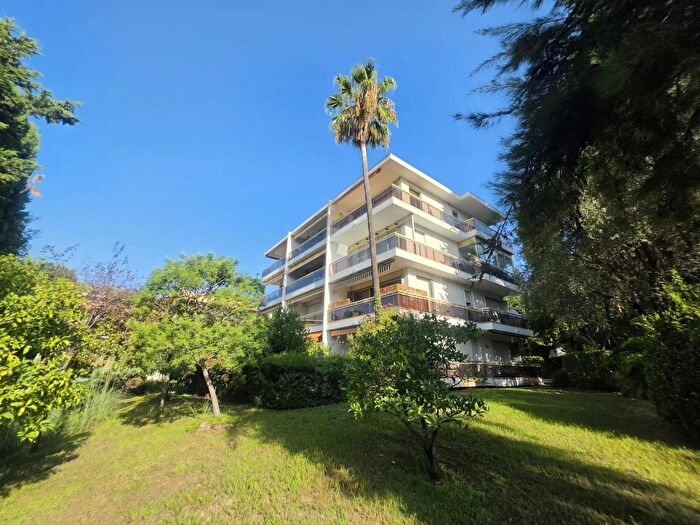 Appartement 3 pièces à Cannes, Californie Pezou, à louer