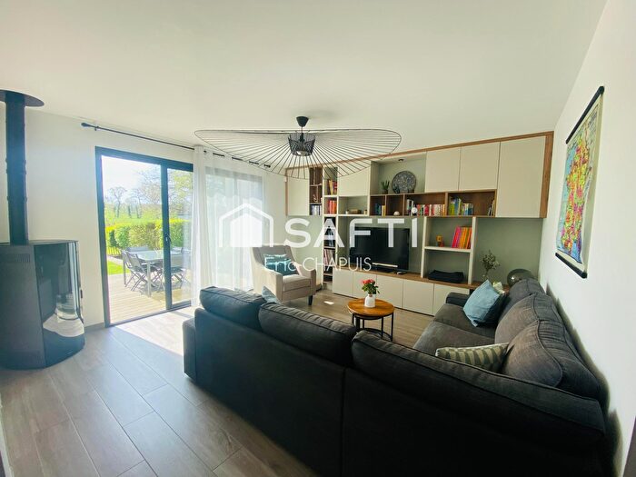 Maison à vendre - Noyal-Châtillon-sur-Seiche - 6 pièces - 4 chambres
