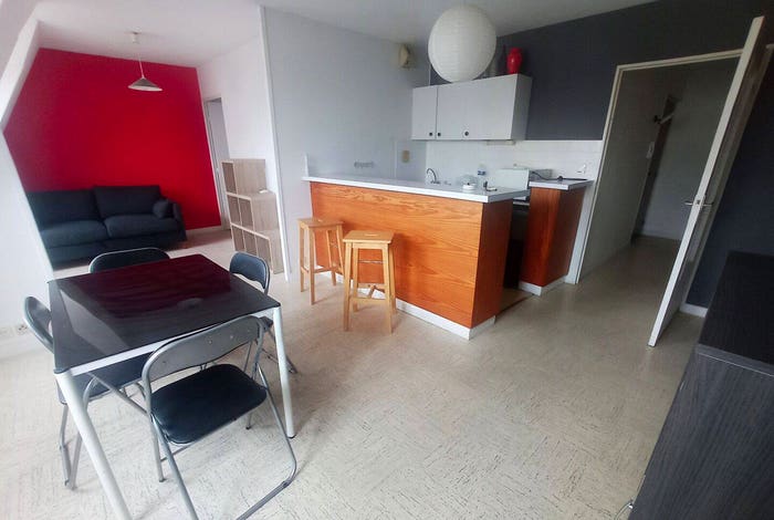 Cité Bretonnie-Chatelet-Favieres-Conches, Montluçon : Appartement 2 pièces à louer