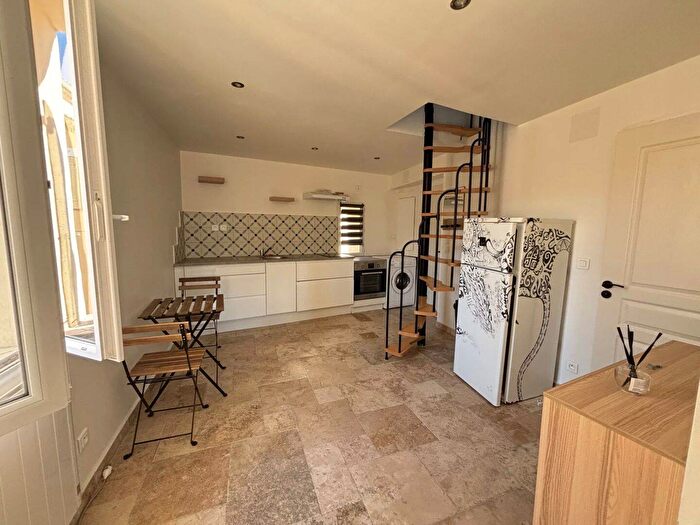 Appartement 3 pièces à louer à Montferrat