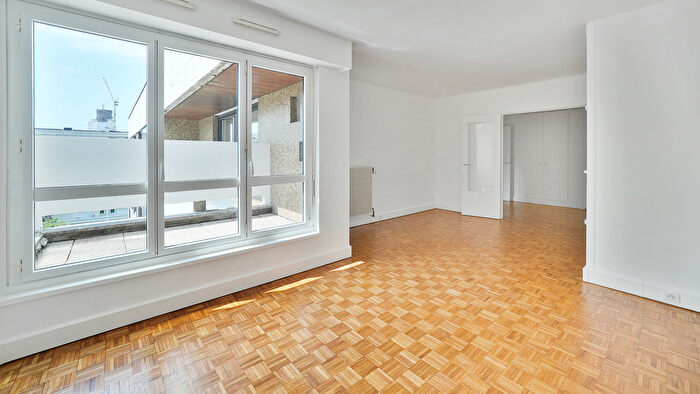 Appartement 4 pièces à louer à Paris 15ème, Vaugirard, Parc des Expositions