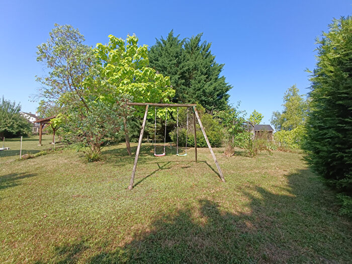 Maison à vendre - Saint-Ay - 7 pièces - 5 chambres