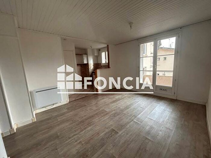 Appartement à louer - Allies-Clos dOr, Grenoble - 3 pièces - 2 chambres