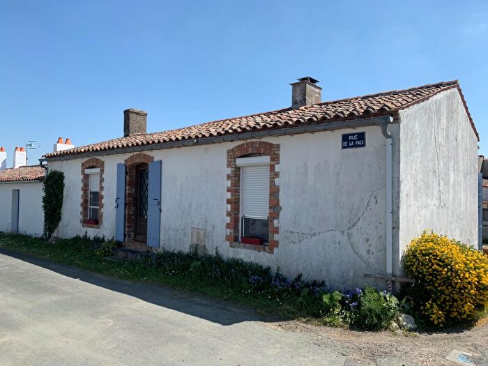 Maisons à vendre et appartements à louer - 1