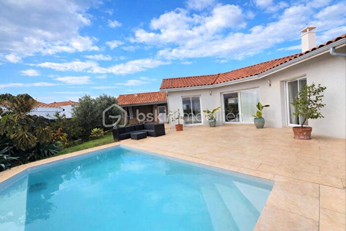 Maison à vendre - Tercis-les-Bains - 4 pièces - 3 chambres