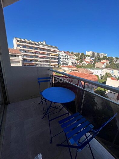 Appartement 1 pièce à louer à Toulon, Le Mourillon, La Mitre, Fort Lamalgue