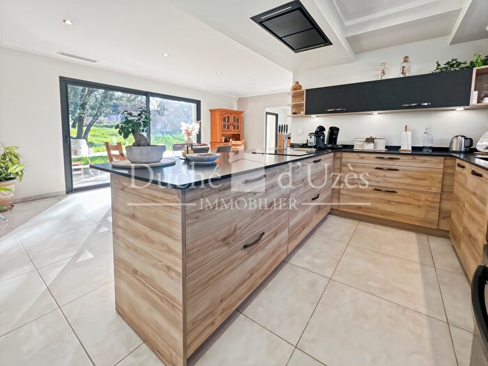 Maison à vendre - Uzès - 5 pièces - 3 chambres