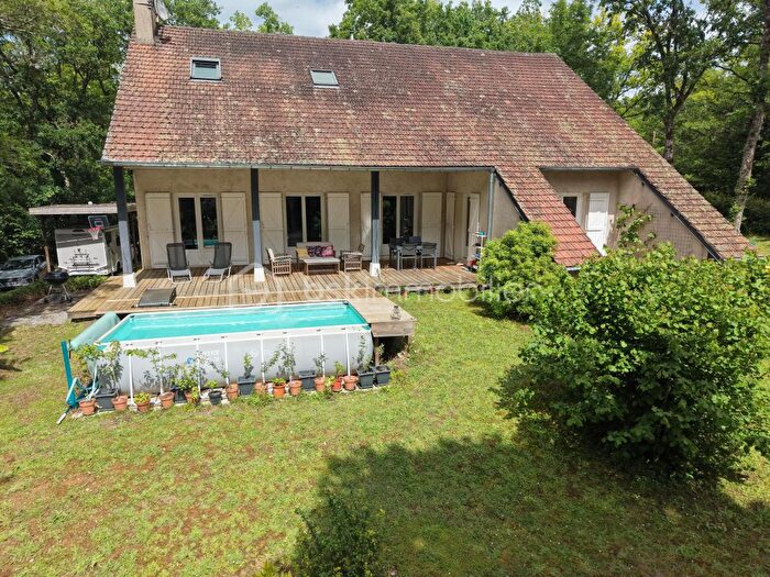 Plaimpied-Givaudins : Maison 8 pièces à vendre