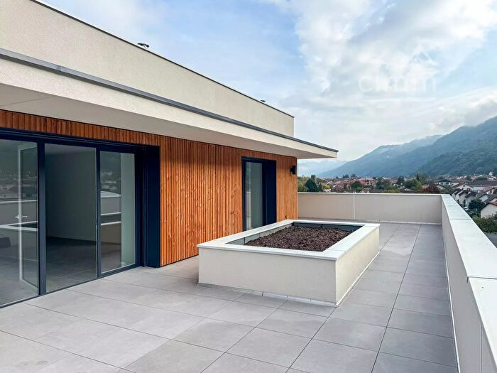 Appartement à vendre - Le Versoud - 5 pièces - 4 chambres