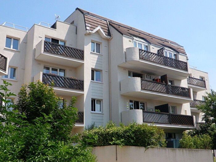 Appartement à louer - Hôtel de Ville, Saint-Cyr-lécole - 1 pièce