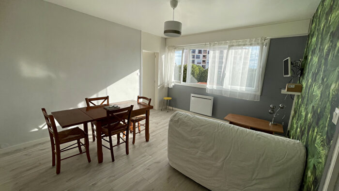 Appartement à louer - La Roche-sur-Yon, Pentagone, Pont-Morineau - 2 pièces - 1 chambre