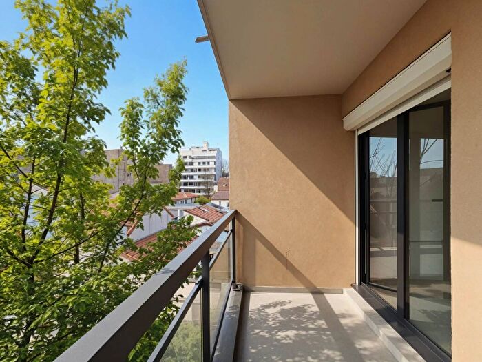 Appartement à louer - Hauts dAsnières-Métro, Asnières-sur-Seine - 3 pièces - 2 chambres