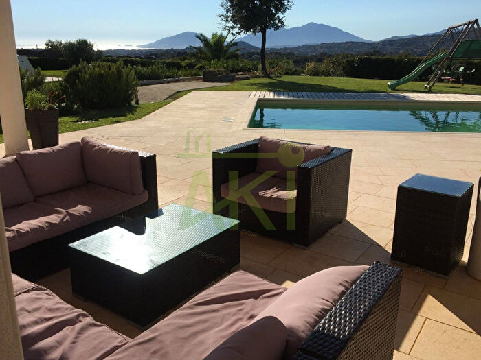 Maison à vendre - Eccica-Suarella - 7 pièces - 5 chambres