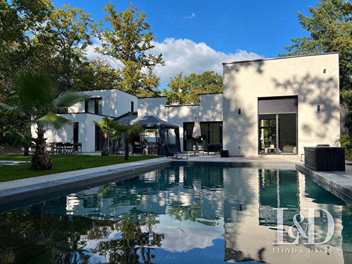 Maison à vendre - Roissy-en-France - 12 pièces