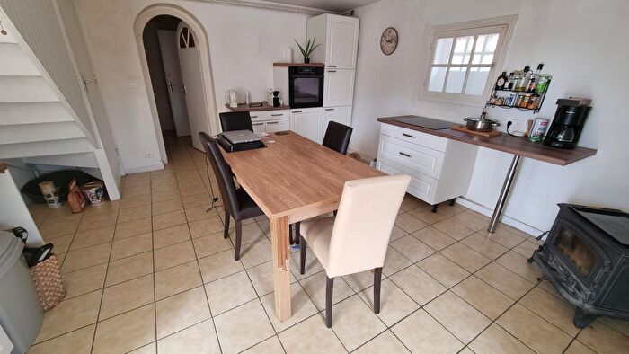 Maison à vendre - Le Mayet-de-Montagne - 5 pièces - 4 chambres