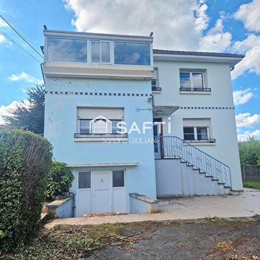 Mont-Saint-Martin : Maison 8 pièces à vendre