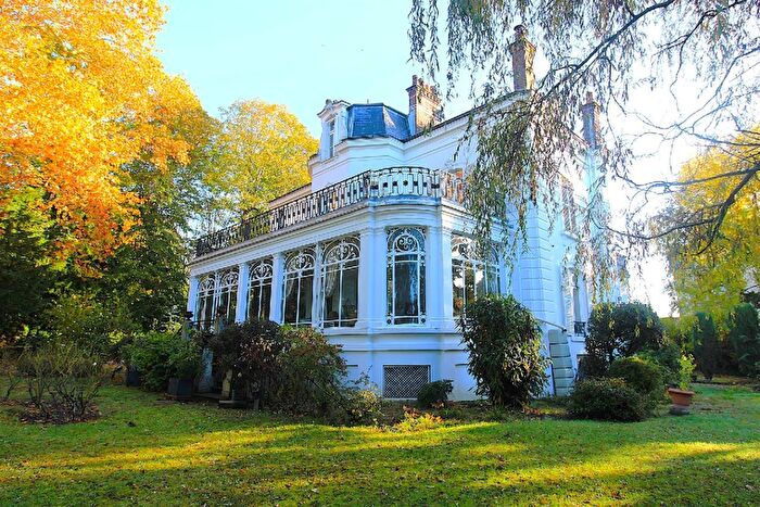 Maison à vendre - Yerres - 15 pièces - 8 chambres