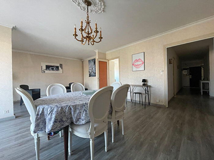 Appartement à vendre - Saint-Brieuc, Ville Hellio, Tour dAuvergne, Ville Jouha - 5 pièces - 3 chambres