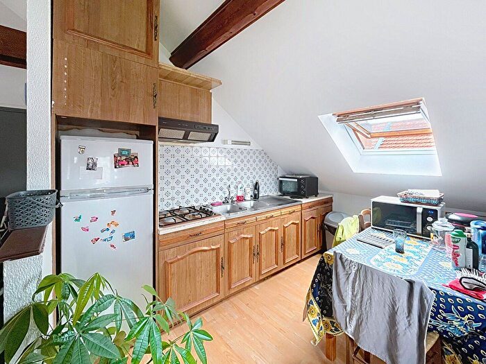Centre Ville, Golbey : Appartement 2 pièces à louer