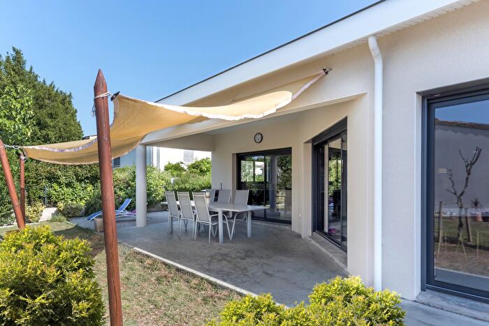 Maison à vendre - Quintenas - 5 pièces - 3 chambres