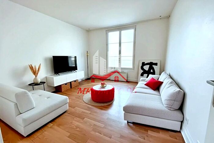 Appartement à vendre - Creil, Voltaire, Gare - 3 pièces - 2 chambres