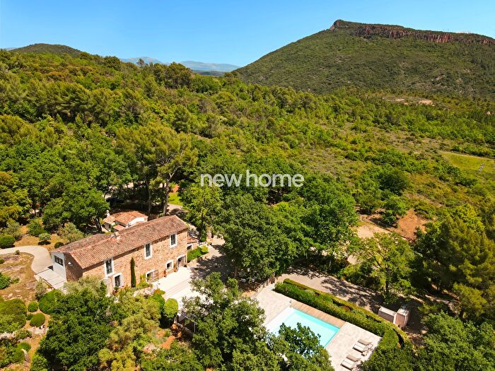 Maison 9 pièces à Y, à vendre