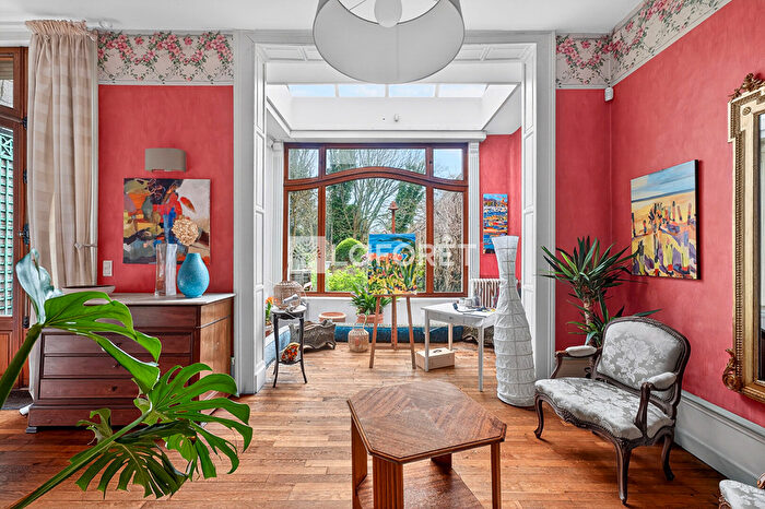 Maison à vendre - Douai, Centre-ville - 10 pièces - 7 chambres