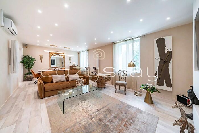 Appartement à vendre - Cannes, Pointe Croisette - 3 pièces - 2 chambres