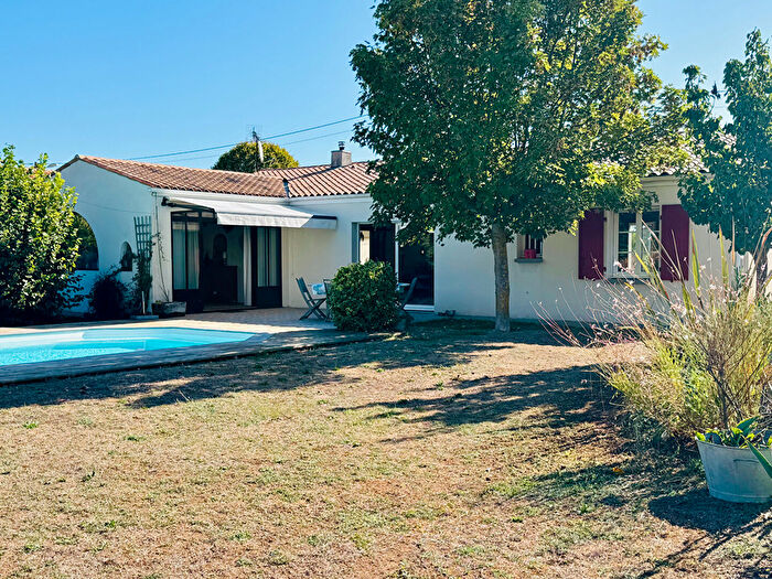 La Vallée : Maison 6 pièces à vendre