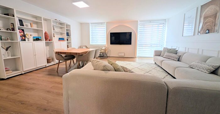 Roubaix, Gare Jean Lebas - Appartement 5 pièces à vendre